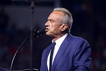 Despite Lawsuits, Books and Tweets, RFK Jr. Still Saying He Is Not an ...